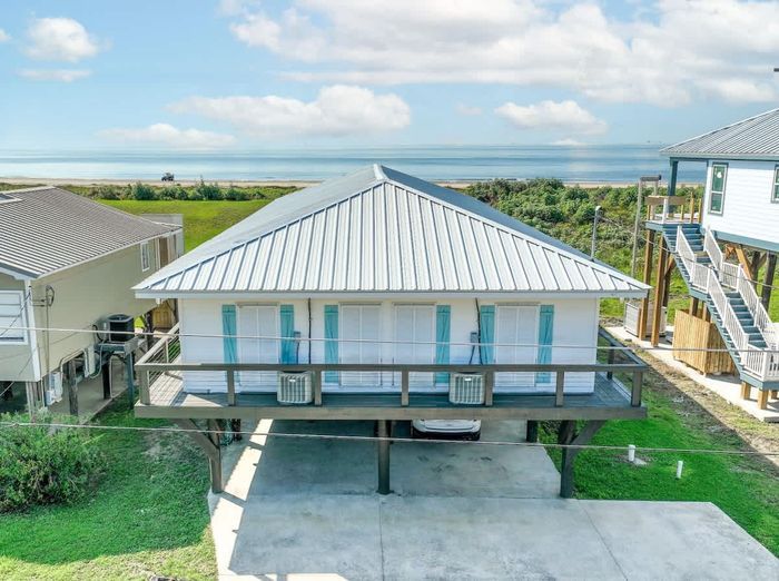 Property - Cest Bon Rentals