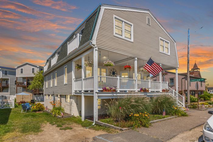 Mid-Term New England Vacation Rentals
